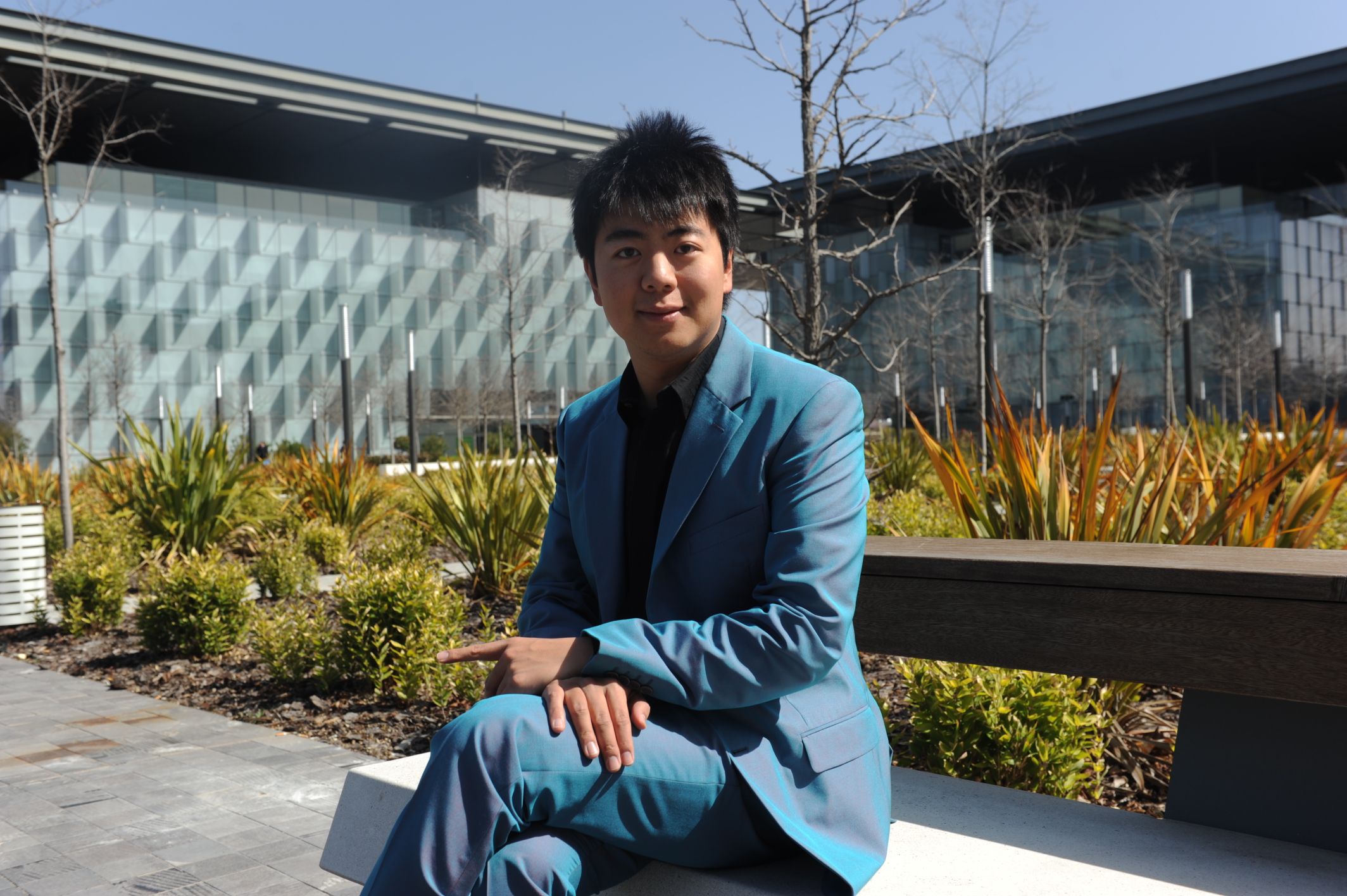 Wayra, Expansion to Costa Rica and Partnership with Lang Lang in 2011